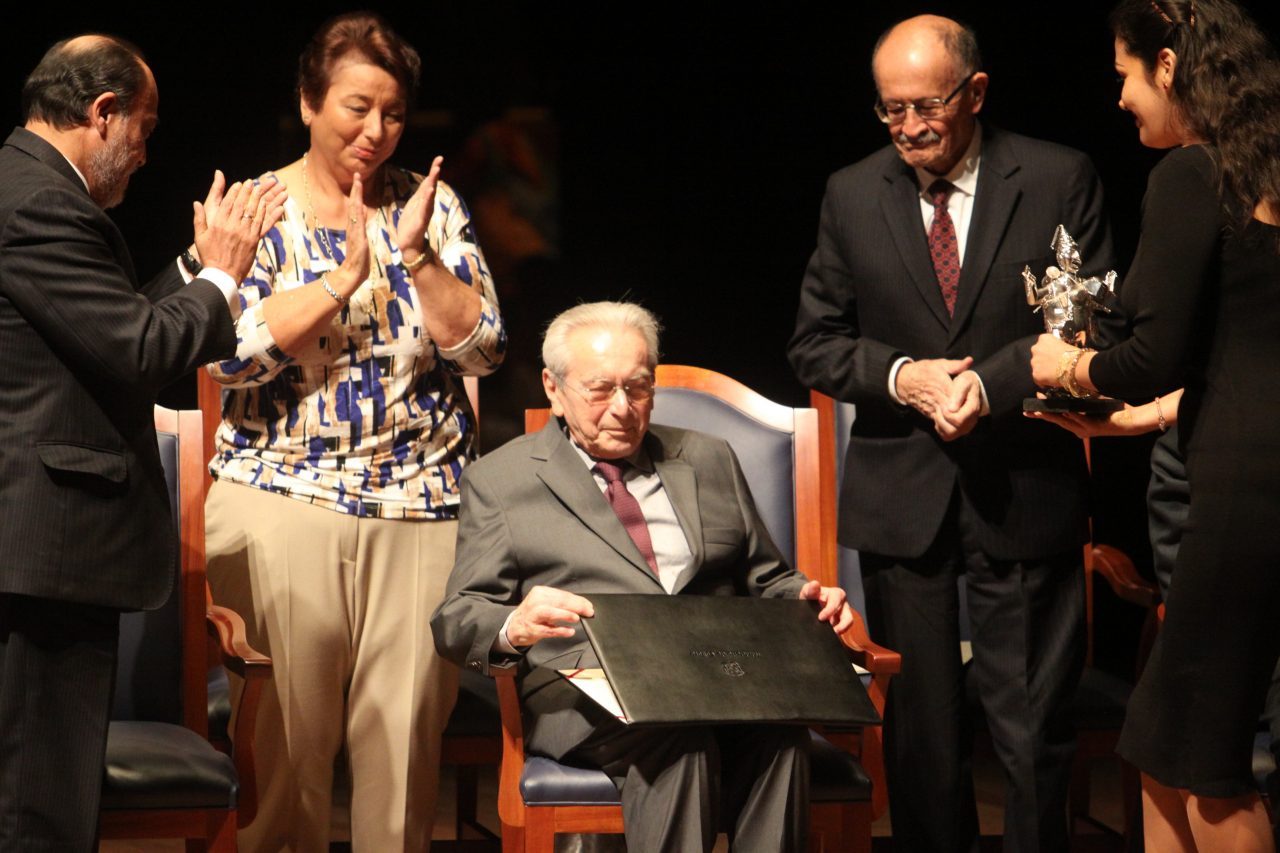 FALLECIÓ SOCIÓLOGO PERUANO JULIO COTLER – RCR Peru
