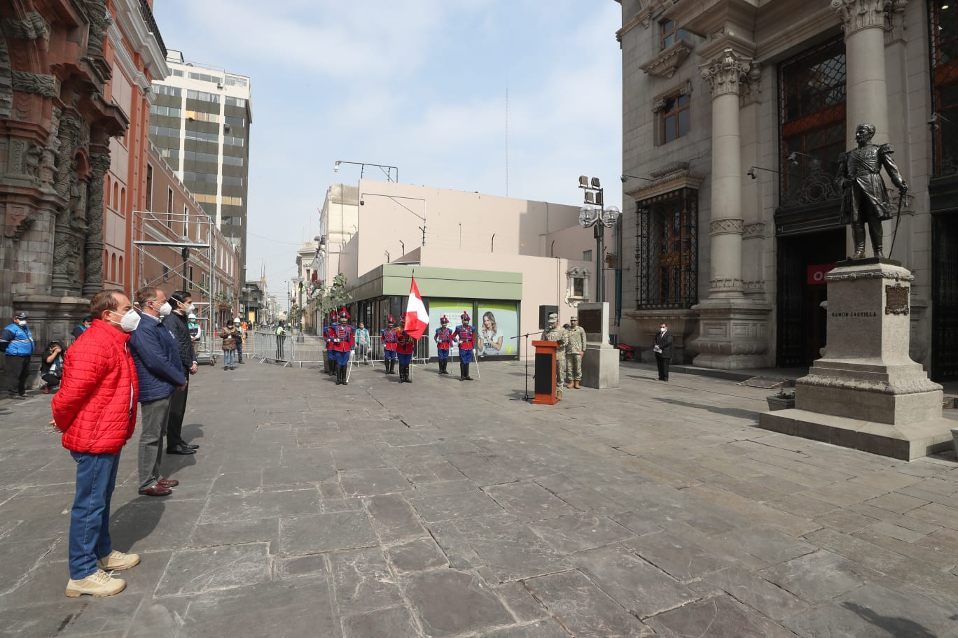MINISTRO DE DEFENSA Y ALCALDE DE LIMA DEVELARON RESTAURADO MONUMENTO DE ...