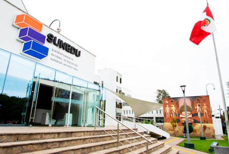 DENUNCIAN «INTERVENCIÓN ARBITRARIA» DEL MINEDU PARA REMOVER A MIEMBROS ...